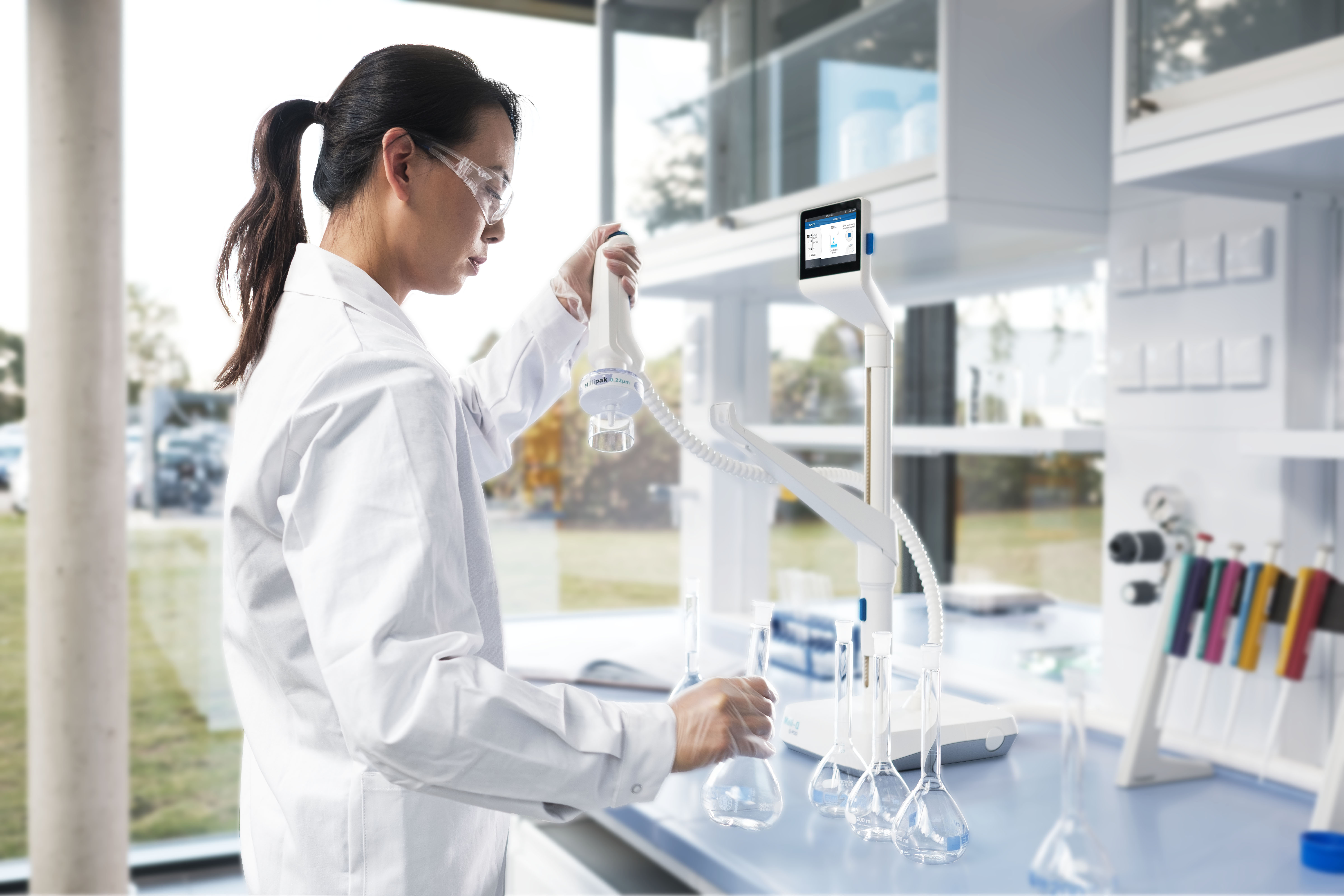Lab Water Purification - Topic - Merck KGaA, Darmstadt, Germany