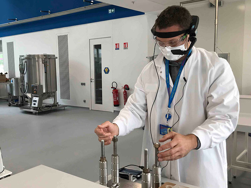 “Smart tech” - Digital tools to bring the lab to customers - Merck KGaA ...